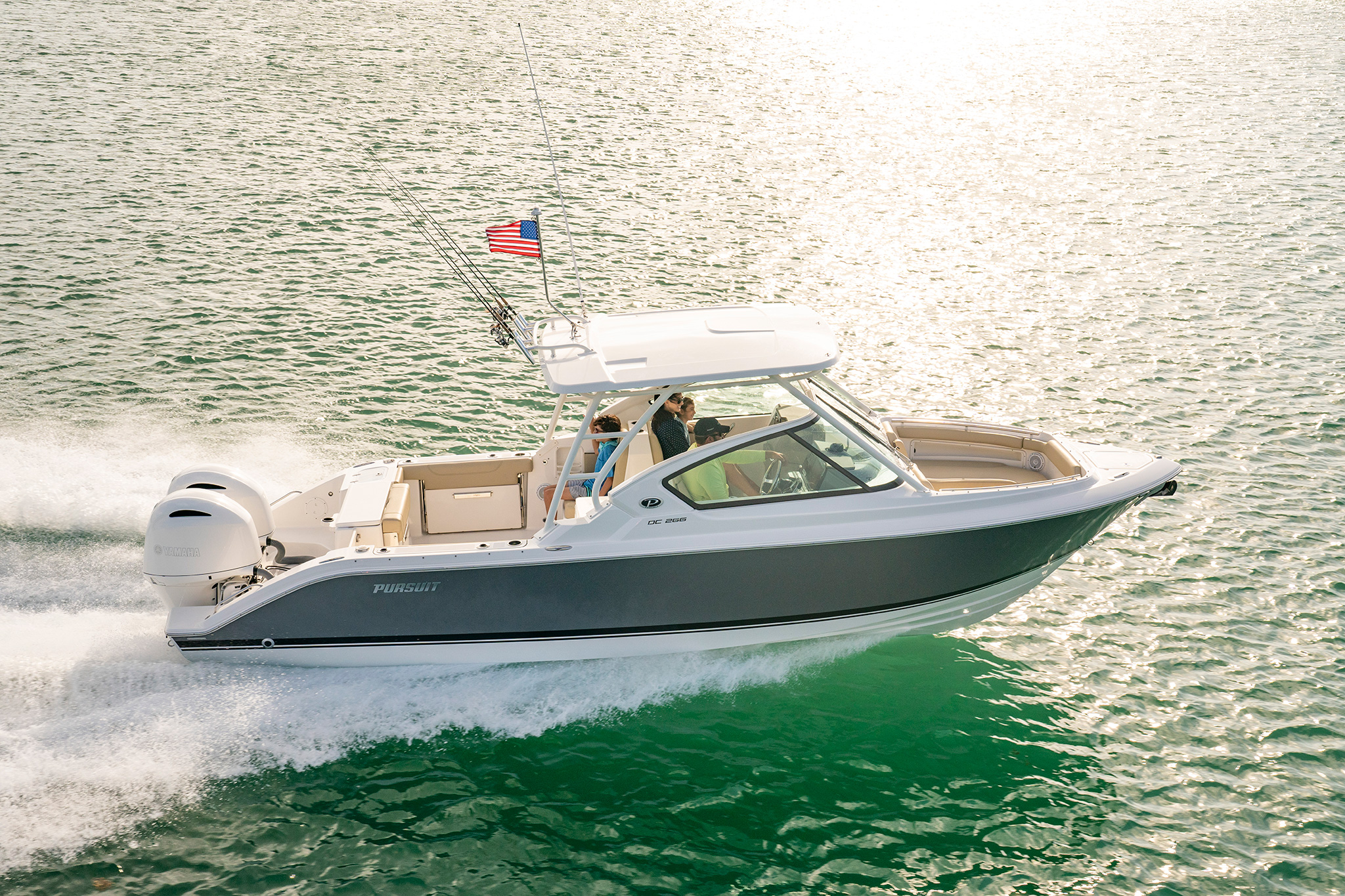 PURSUIT BOATS - DC 266 Dual Console Boat