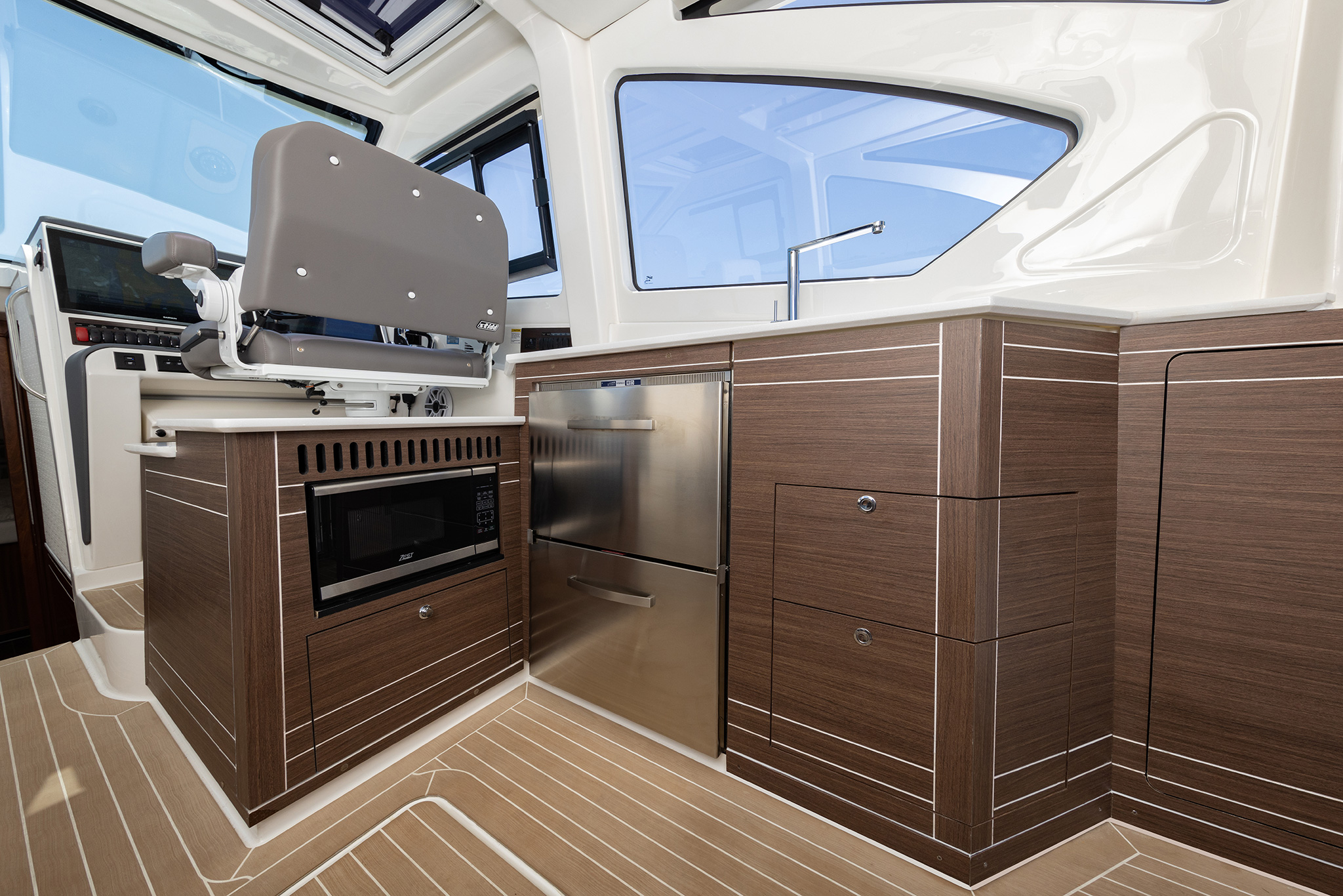 PURSUIT BOATS - OS 445 OFFSHORE BOAT