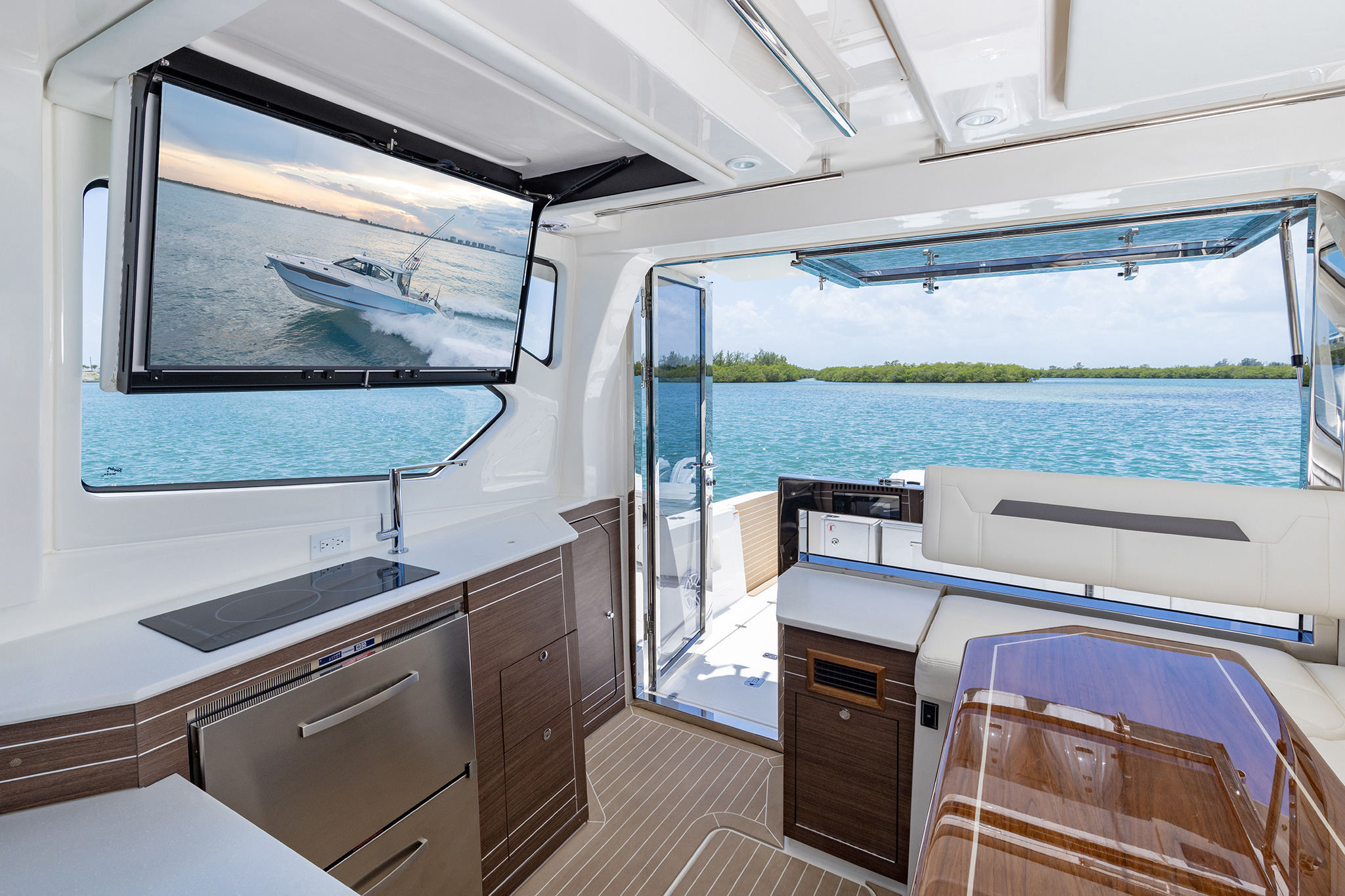 PURSUIT BOATS - OS 445 OFFSHORE BOAT