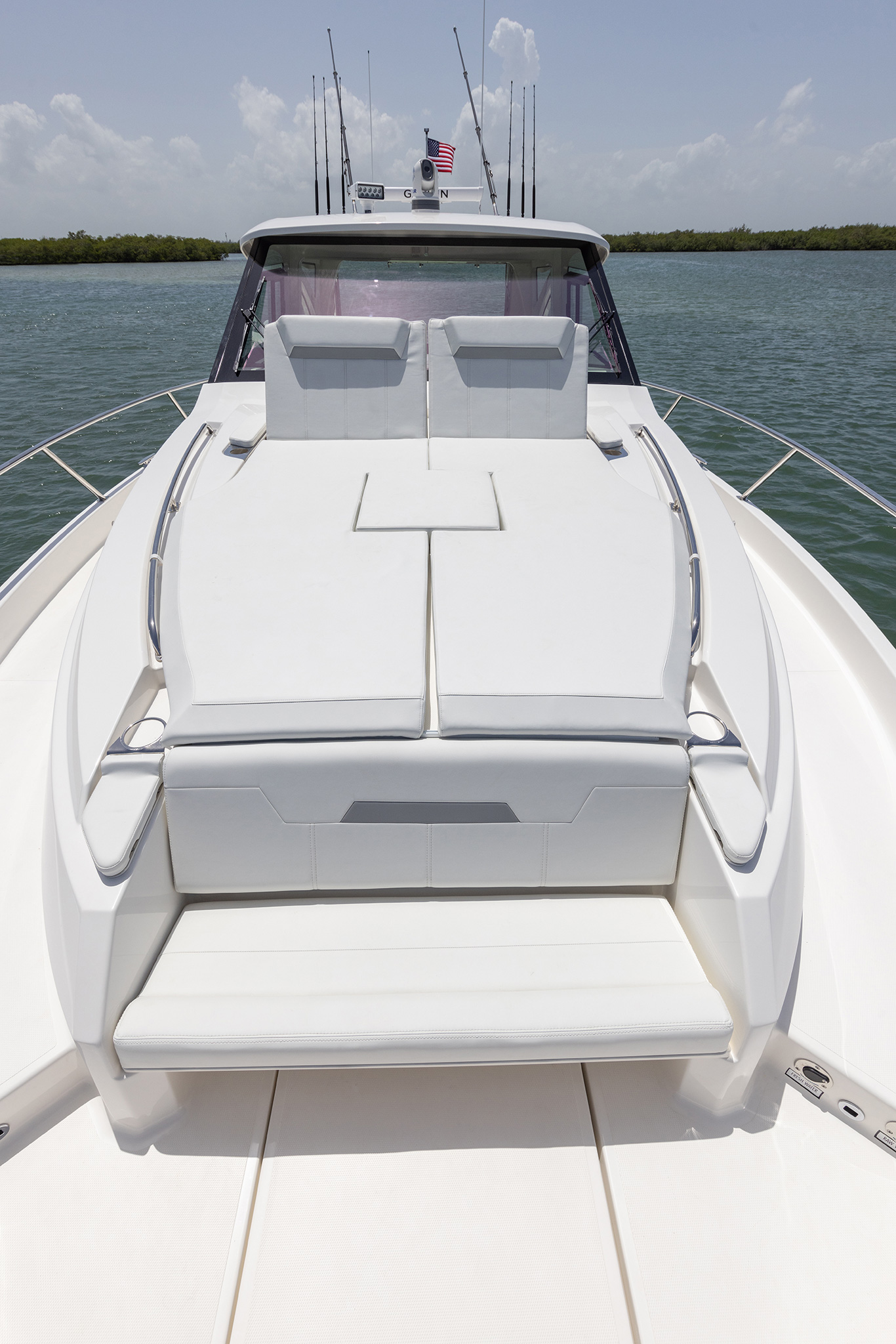 PURSUIT BOATS - OS 445 OFFSHORE BOAT