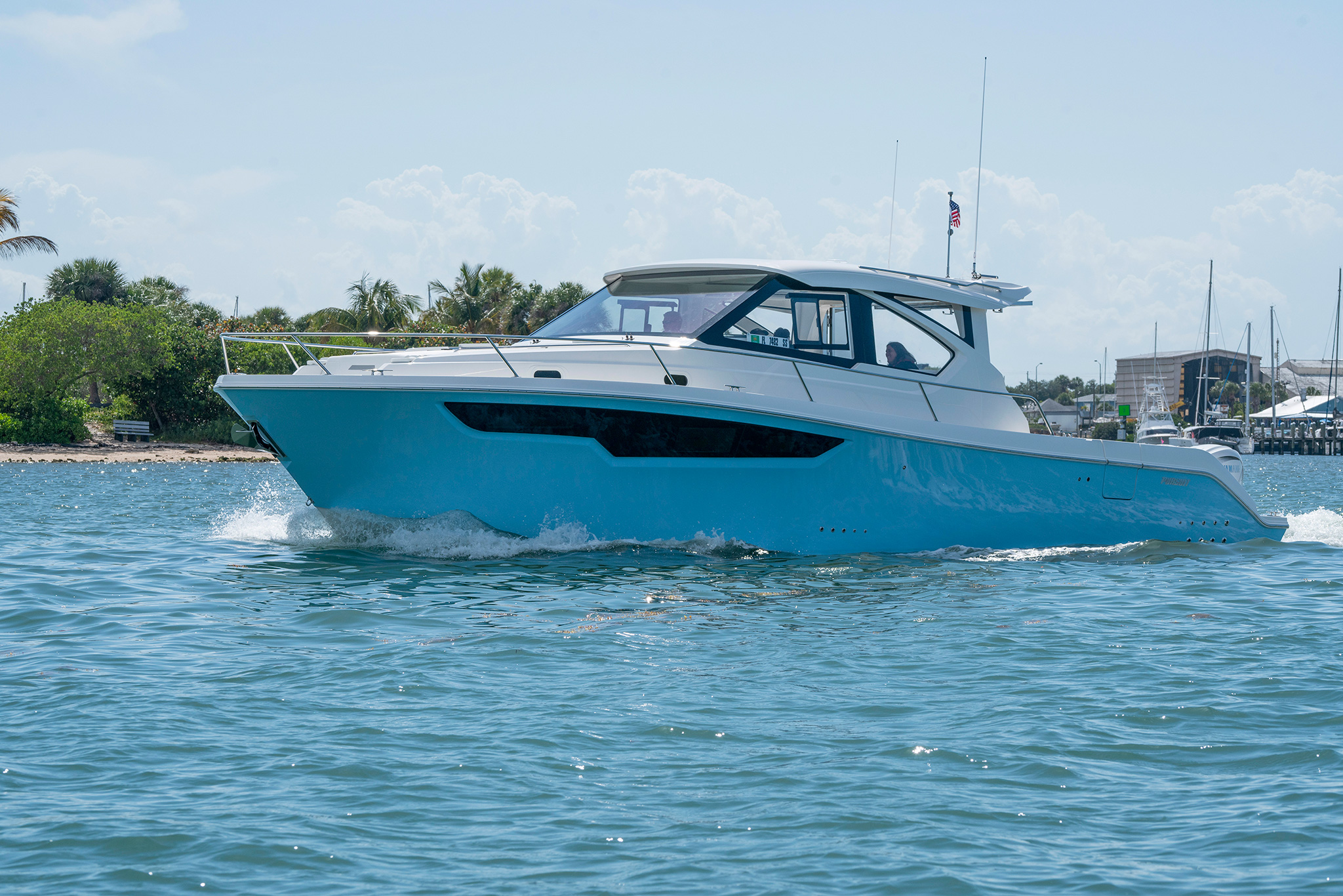 PURSUIT BOATS - OS 445 OFFSHORE BOAT